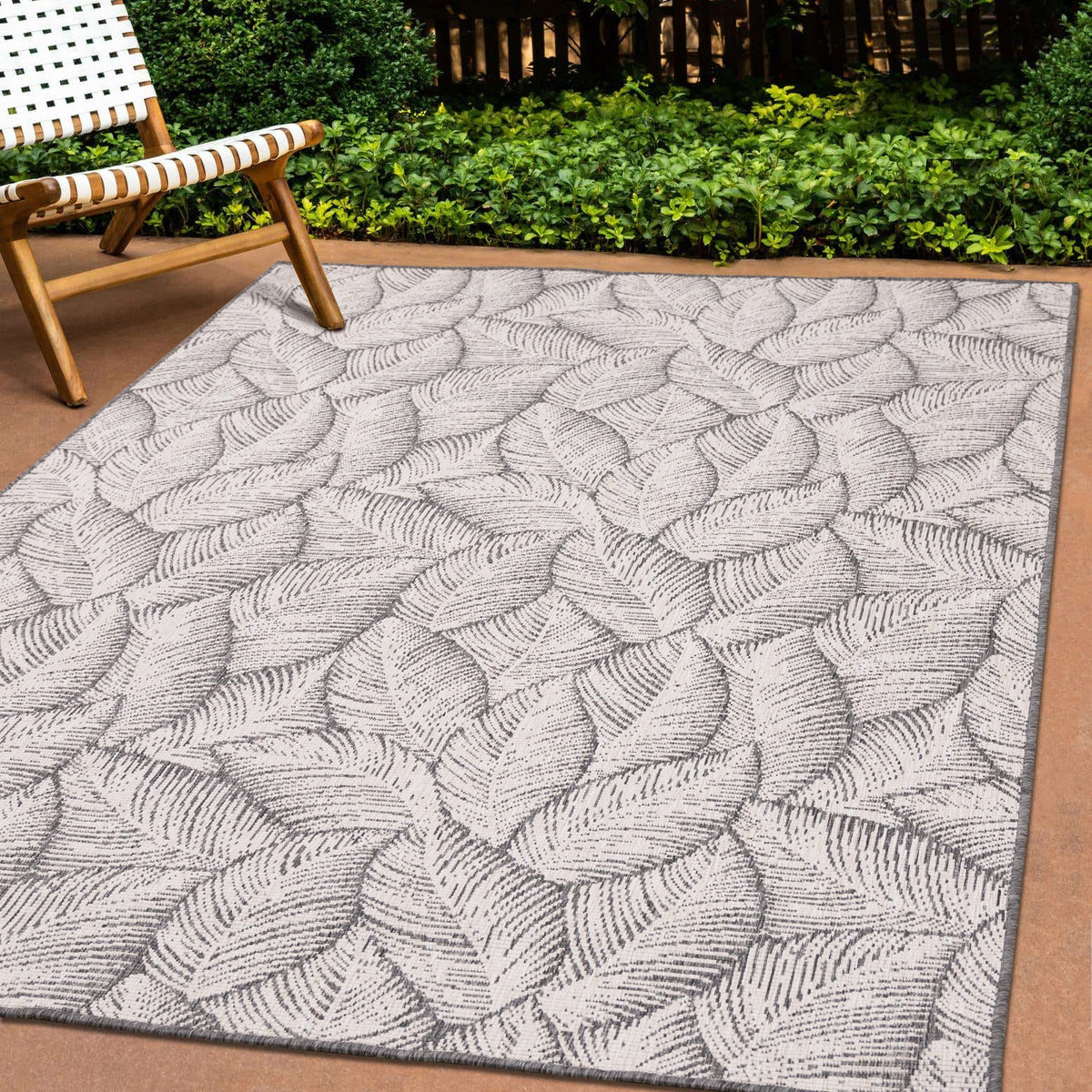Bristol Grey White Leaf Pattern Indoor/Outdoor Reversible Rug by Kalora ...