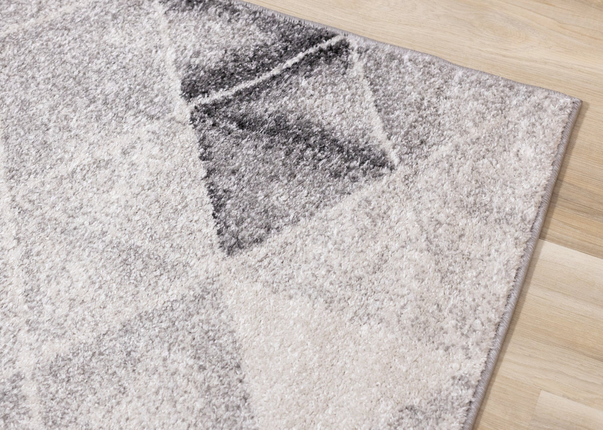 Focus Grey Cream Distressed Triangle Vertical Column Rug by Kalora ...